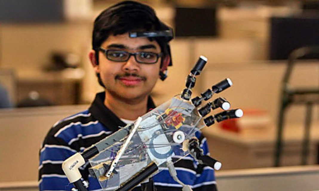 A brain connected by Bluetooth to an artificial hand